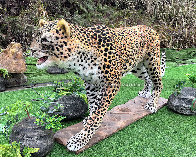 Realistic Leopard Statue Animatronic Leopard Animal Customized AA-1276