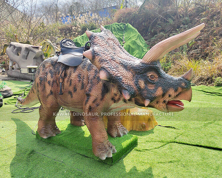 Triceratops Ride With Movements Animatronic Dinosaur Amusement Ride ADR-740